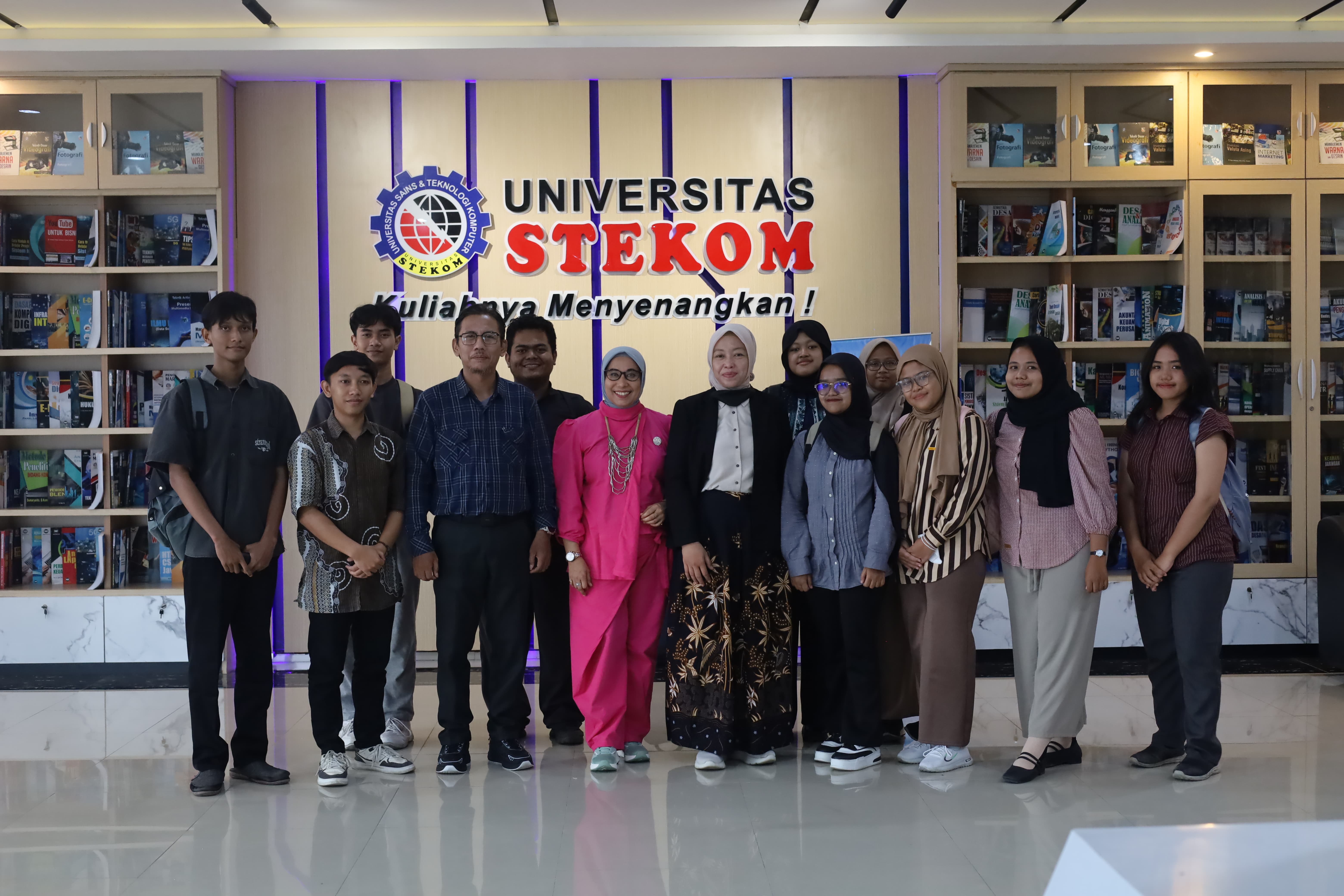Universitas STEKOM dan PT Selalu Cinta Indonesia Gelar Kuliah Umum ...