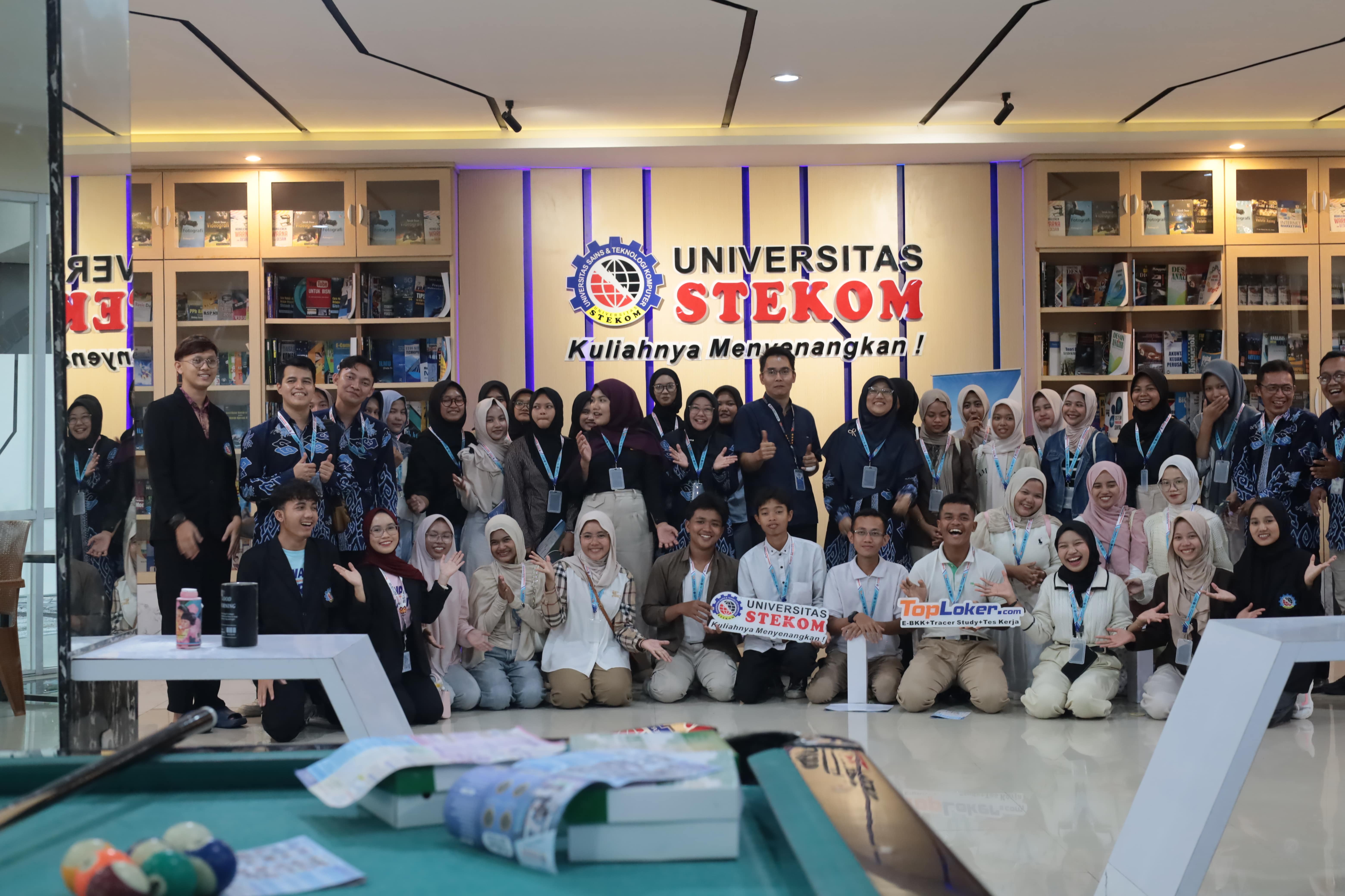 Beasiswa Kuliah Universitas STEKOM untuk SMKN 1 Leuwimunding Kabupaten ...