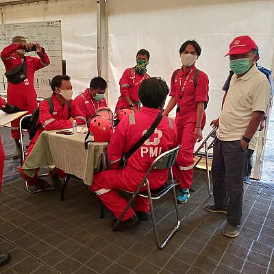 Pelayanan Disinfektan Covid 19, Mahasiswa STIE STEKOM Bekerja Sama ...